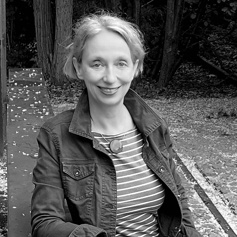 Vita – Ariane Meinzer